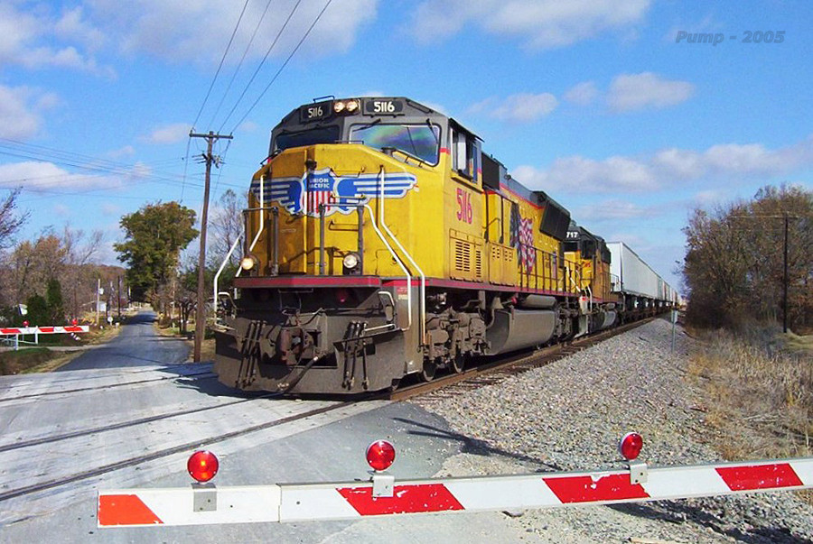 Southbound UP Intermodal Train